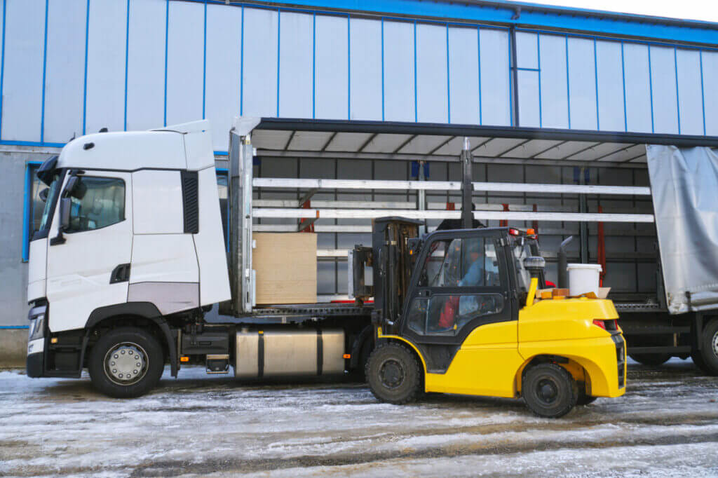 What You Should Look for in Professional Unloading Services