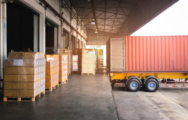 How to Improve the Unloading Freight Containers Process