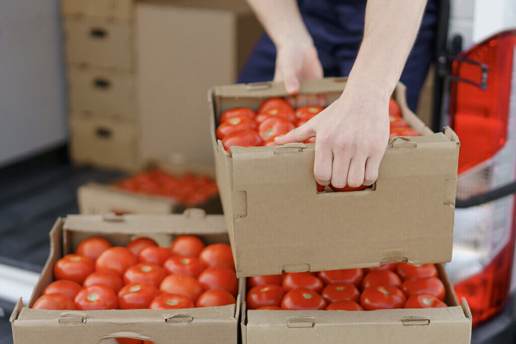 Freight Unloading Services | Lumper Services for Wholesale Foods